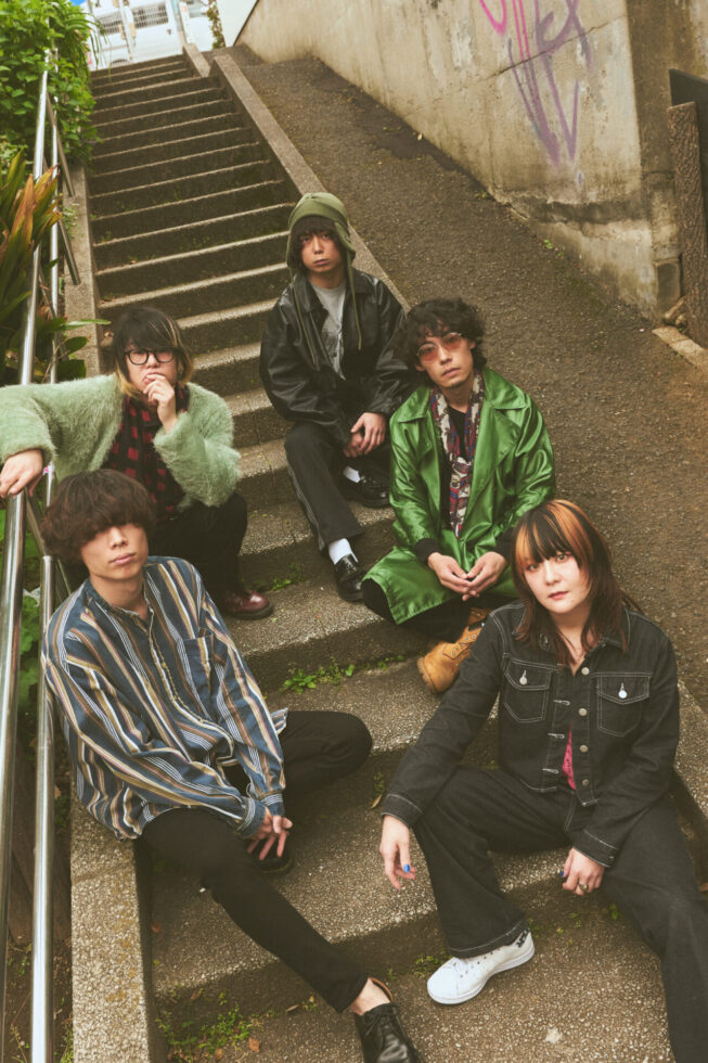 the dadadadys 「この5人が集まった時点で完結。後はどう転んでも構わない」INTERVIEW | STREAM（ストリーム）